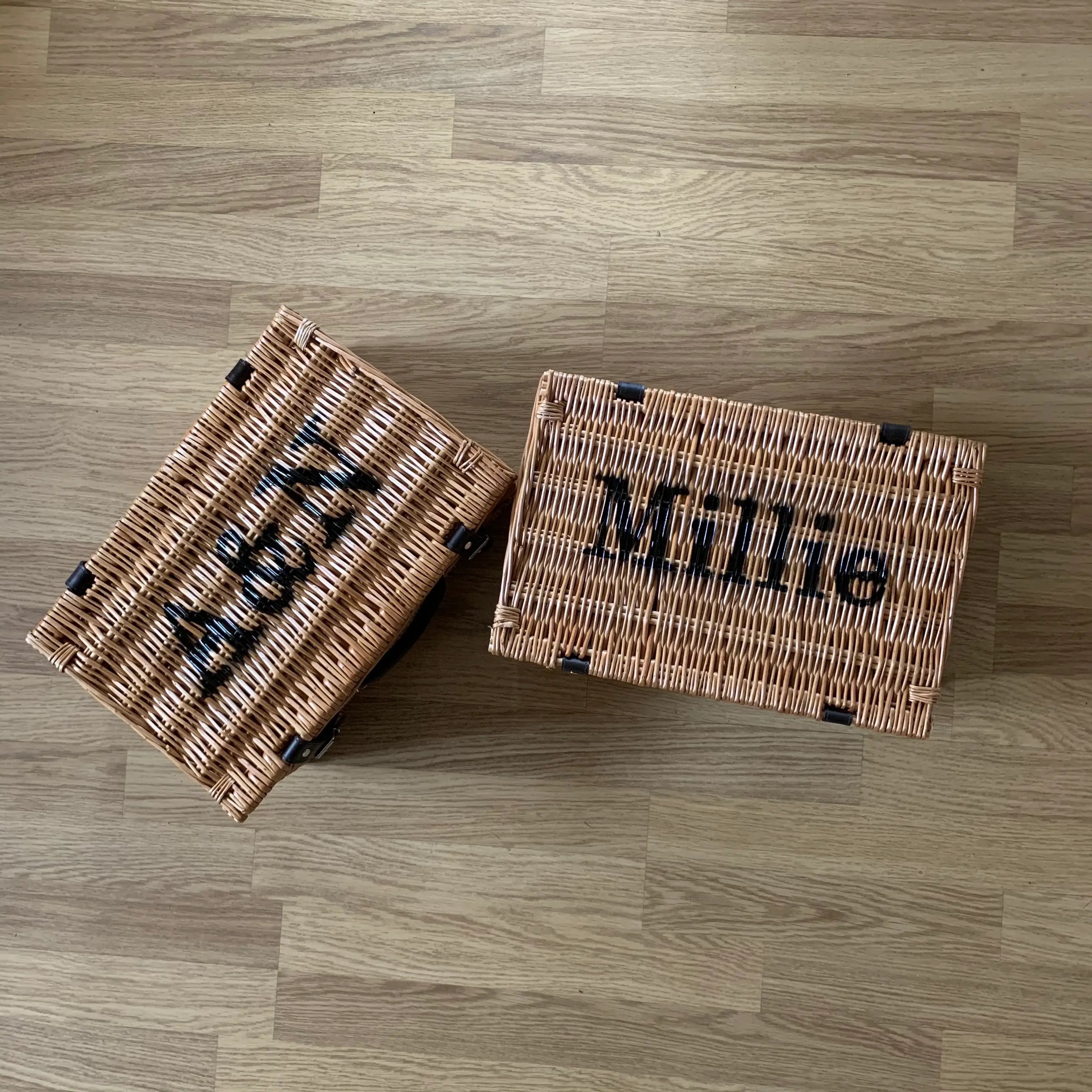 Luxury Hampers & Personalised Gifts for Her