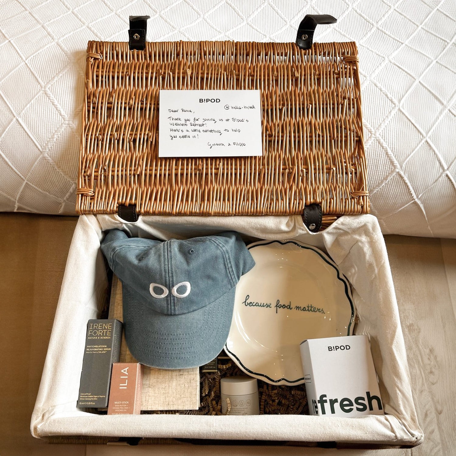 Branded Corporate Hampers & PR Gift Baskets | Wicker Hamper Supplier ...