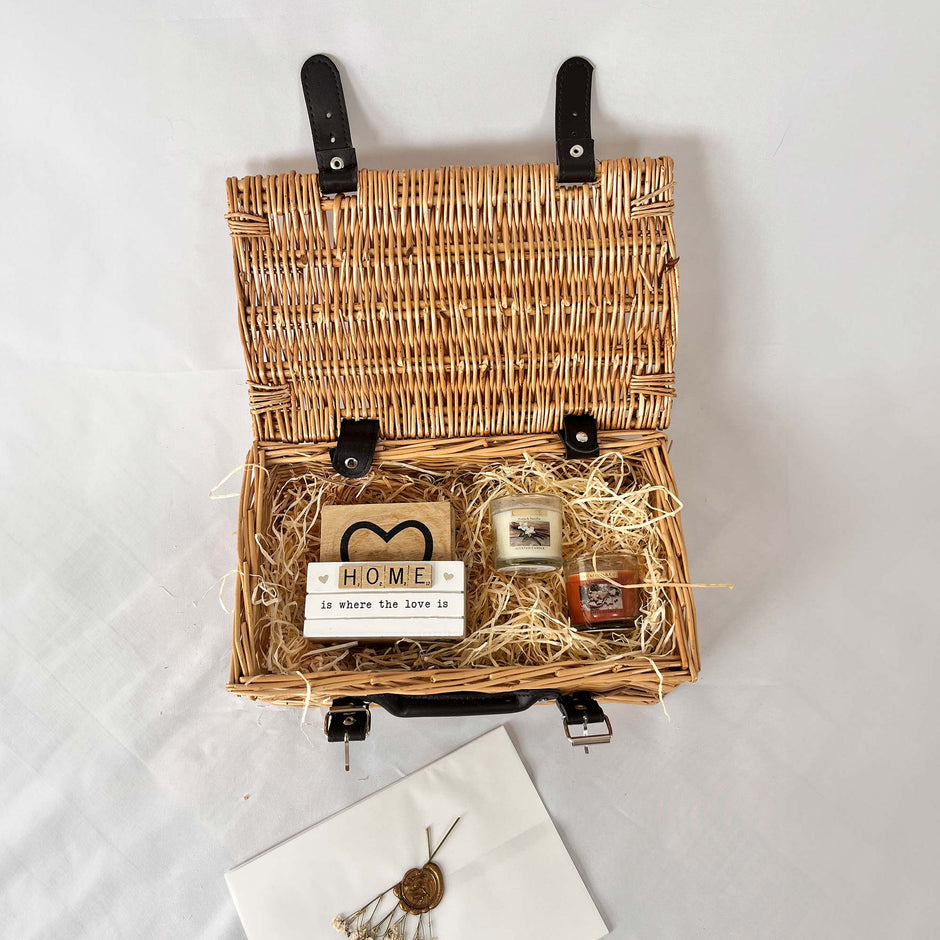 Luxury Hampers & Personalised Gifts for Her